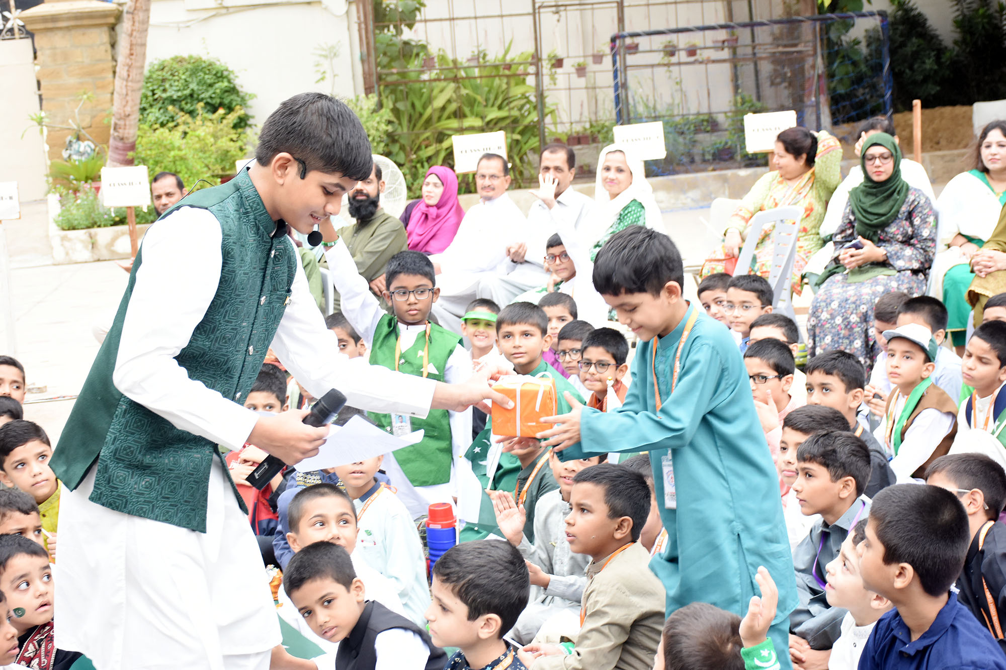 BAI VIRBAIJI SOPARIVALA PARSI HIGH SCHOOL